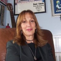 Behind the Art: Linda Arcello-Earl :: Jill Meniketti